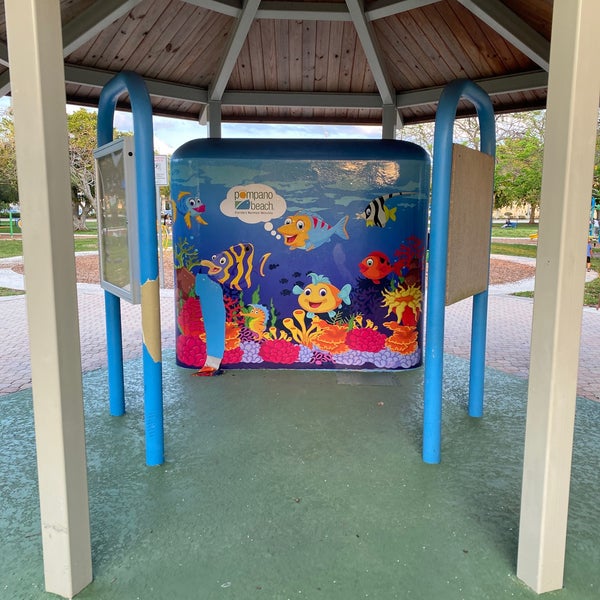 Pompano Community Park - Playground in Pompano Beach