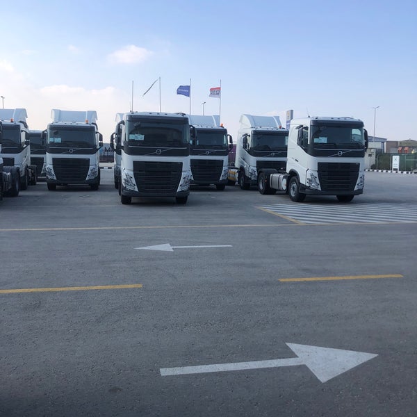 Zahid Tractor VOLVO - Dammam - Khobar Highway