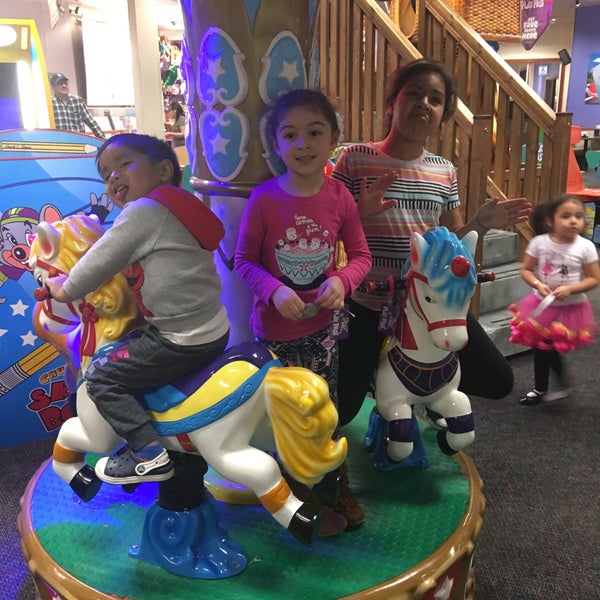Chuck E. Cheese - 5 tips
