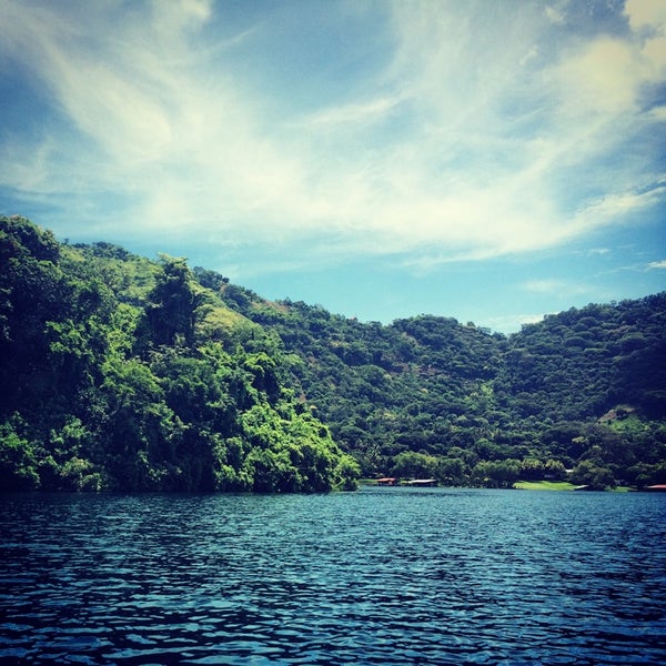 Lago de coatepeque - Harbor / Marina