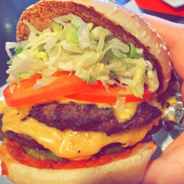 Red Robin Gourmet Burgers and Brews - Burger Joint in Highlands Ranch