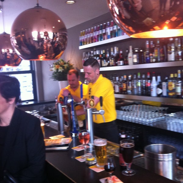 Café DeLux - Bar in Historisch Centrum