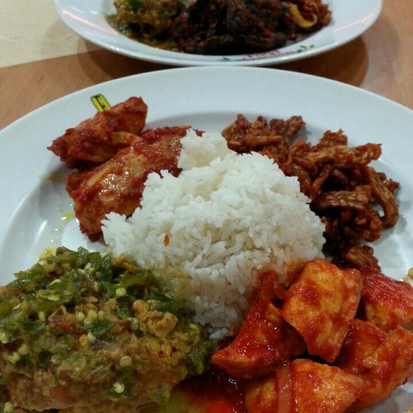 NASI PADANG PAGARUYUNG - Malay Restaurant in Sepang