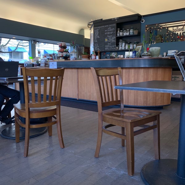 Bauhaus Books & Coffee - Coffee Shop in Seattle