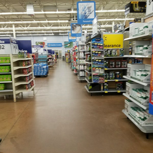 Walmart Supercenter - 4 tips from 799 visitors