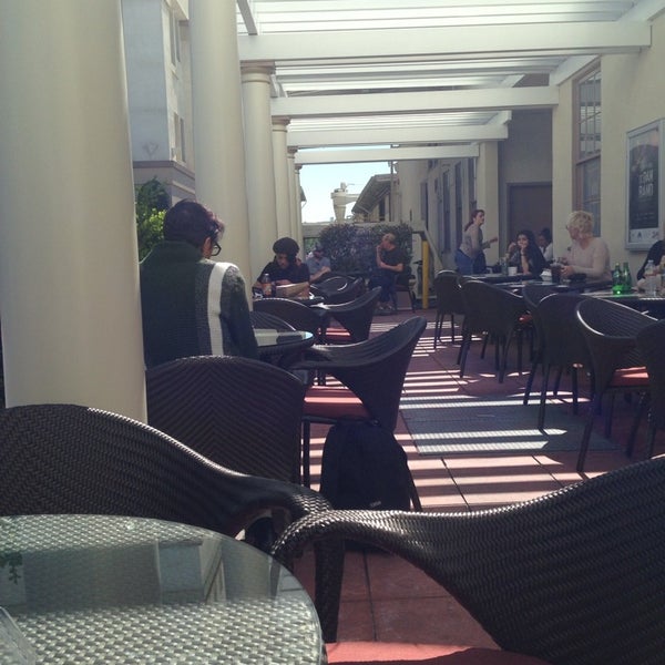Water Tower Market & Cafe: Paramount Studios - Holl - 5555 Melrose Ave