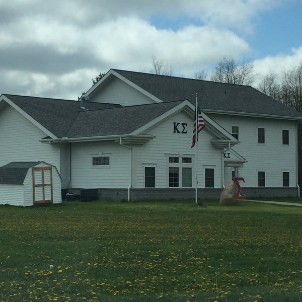 Kappa Sigma House - Fraternity House in Kent
