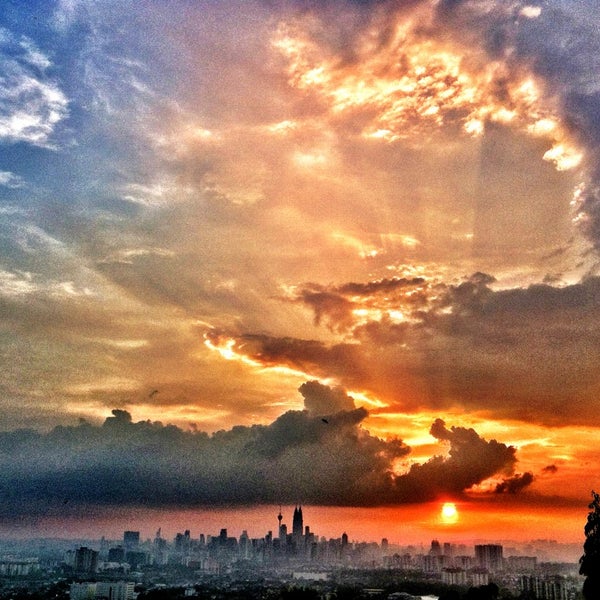 Bukit Antarabangsa Sunset Cliff - Bukit Antarabangsa, Ampang
