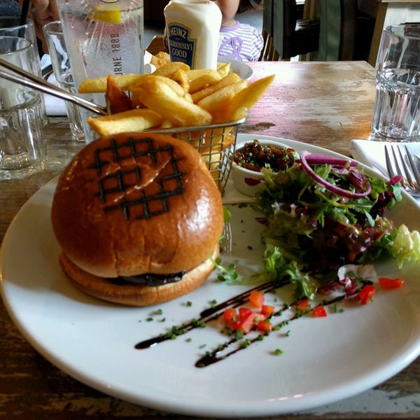 Monkey Brewhouse - Pub