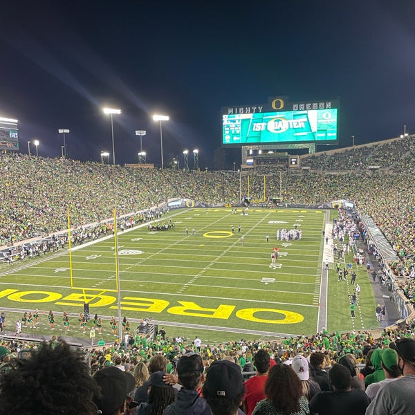 Photos at Autzen Stadium - College Football Field in Eugene