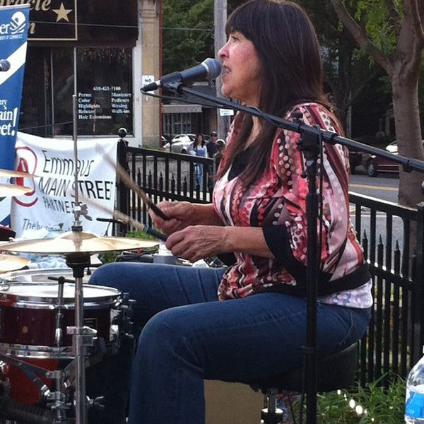 Emmaus Triangle - Fourth & Main Streets