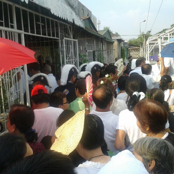 Angelus Cemetery - Cemetery in valenzuela city