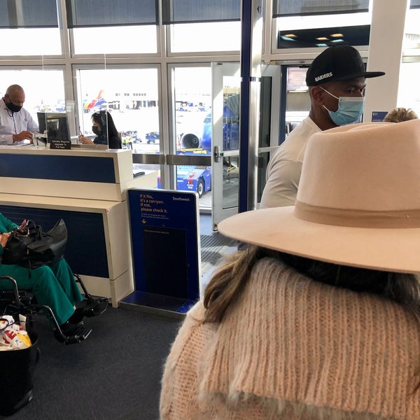 Gate B11 - Terminal 1, Concourse B