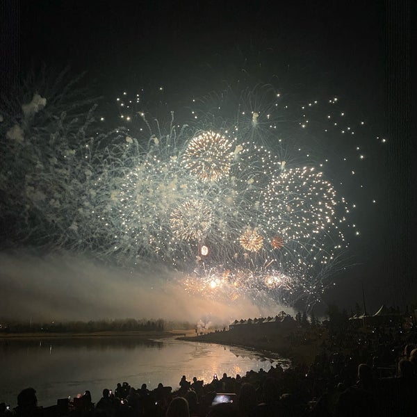 Elliston Park - Lake in Calgary