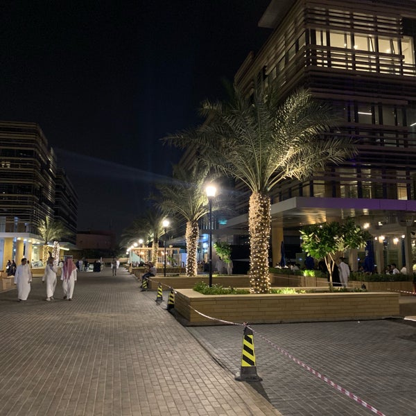 حي السفارات عود سكوير