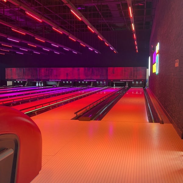 Bob’s Famous Bowling - 256 visitors