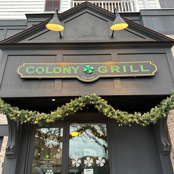 Colony Grill - Pizza Place in Norwalk