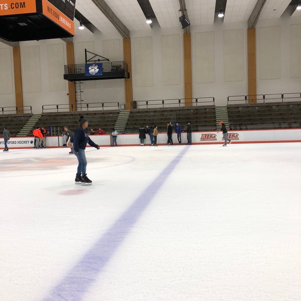 Frank Ritter Arena - 13 tips from 950 visitors