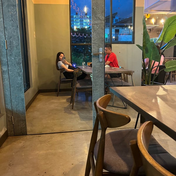Pentagon 5 Studio - Café in Butterworth