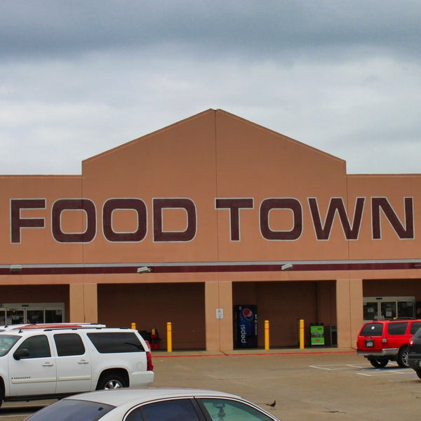 Food Town - 3316 Shaver St