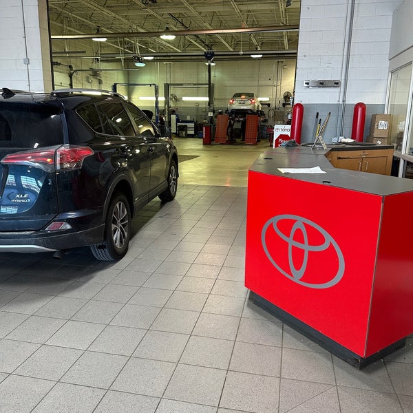 AutoNation Toyota Libertyville Service Center - Libertyville, IL