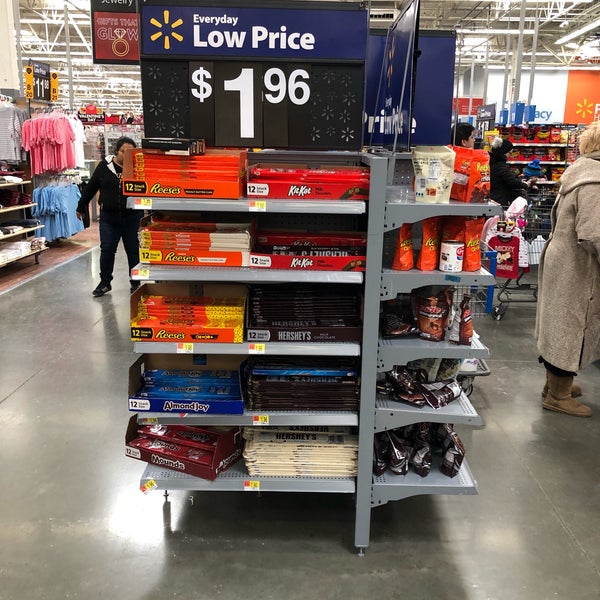 Walmart Supercenter - Big Box Store