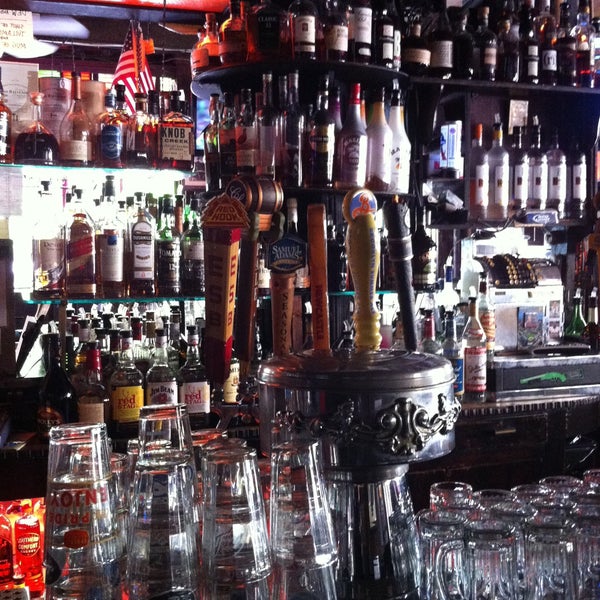 Photos at 7B Horseshoe Bar aka Vazacs - Alphabet City - 104 tips