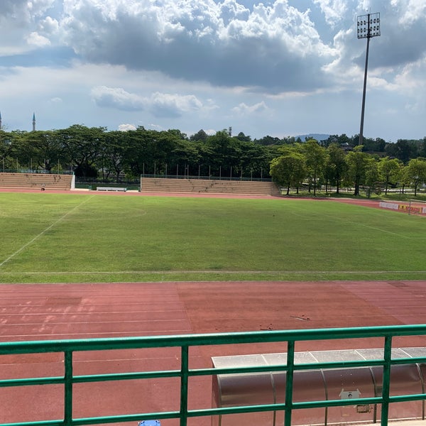 Sayyidina Hamzah Stadium - 11 tips from 2413 visitors
