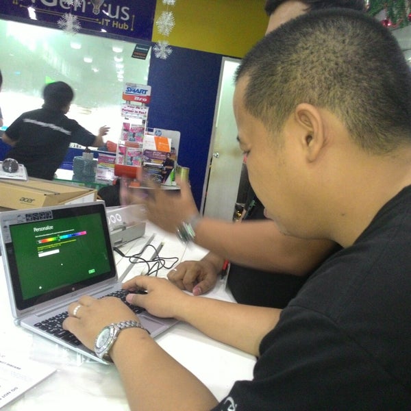 NGenius IT Hub - Electronics Store