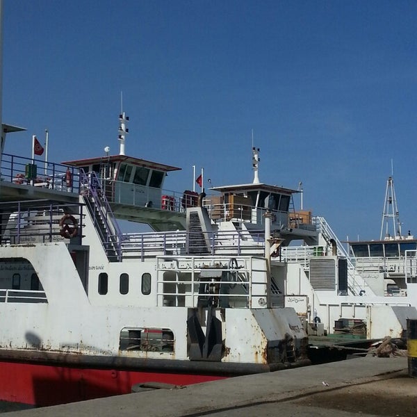 Bacs de Djerba - Bateau ou ferry à Ajim