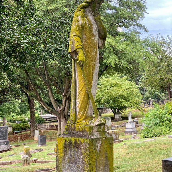 Salem Cemetery - Old Salem - 4 tips from 181 visitors