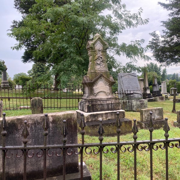 Salem Cemetery - Old Salem - 4 tips from 181 visitors