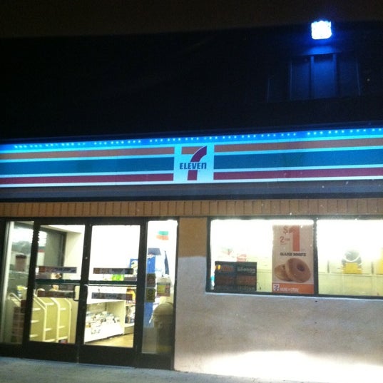 7-Eleven - Convenience Store