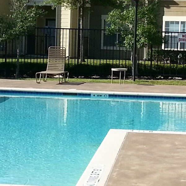 Willow Pool - Swimming Pool in Houston