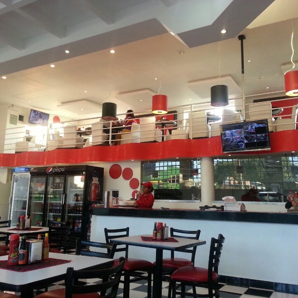 Charly Pizza - Pizzeria