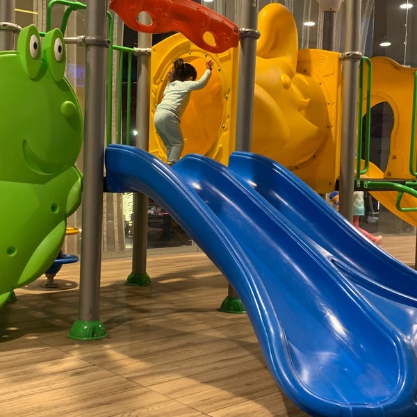Playground At Food Court - Mexicali, Baja California