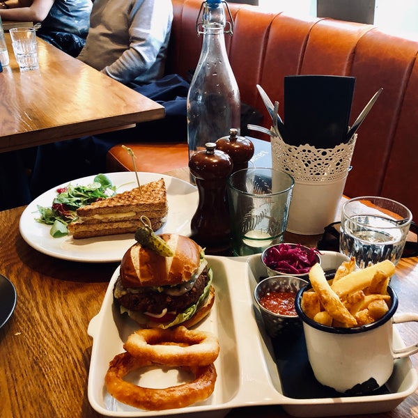 Element - Bar in Edinburgh