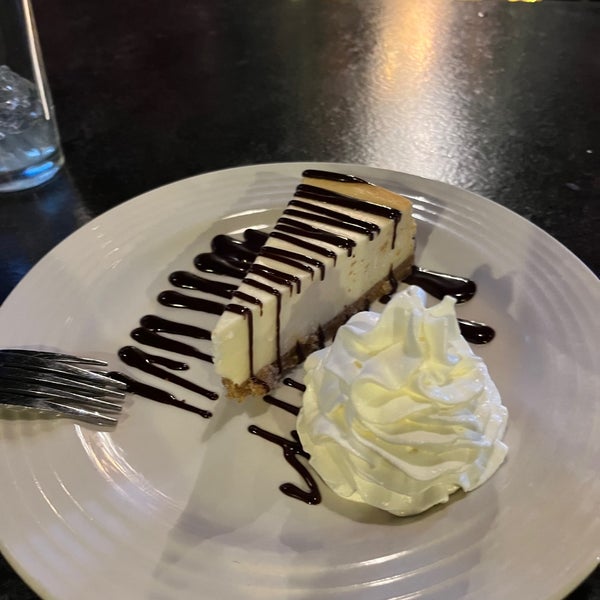 Dawson's on Main - 1464 Main St