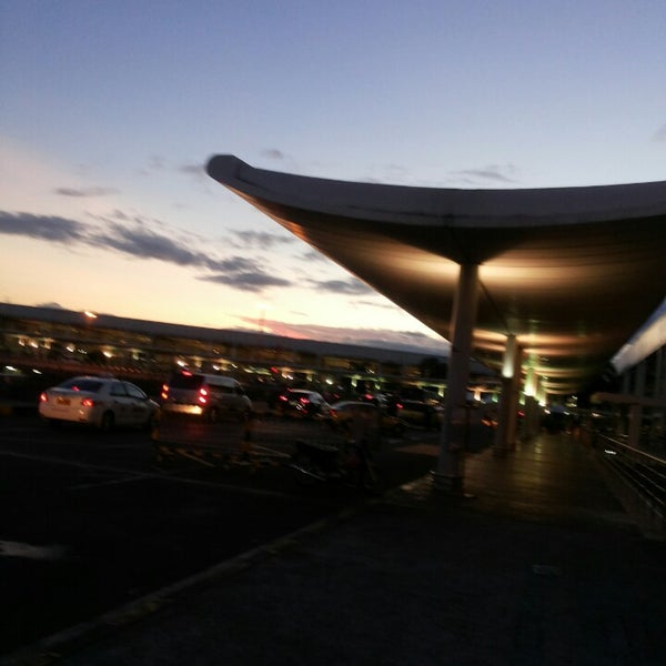 Photos at Ninoy Aquino International Airport (MNL) Terminal 2 ...