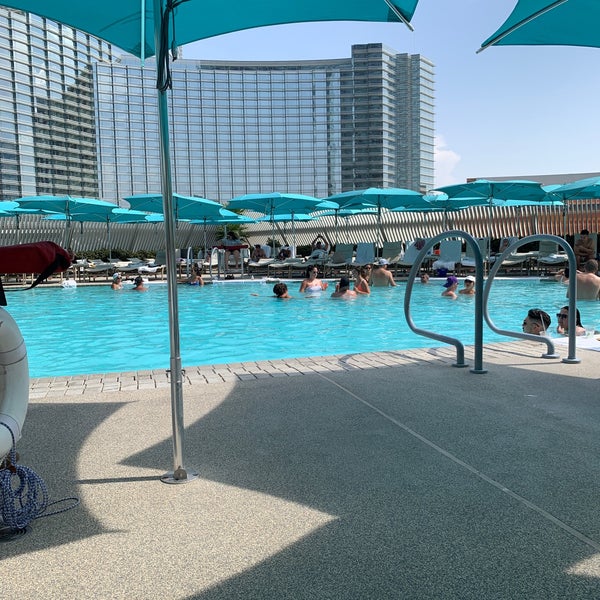 Vdara Pool - Hotel Pool in Las Vegas