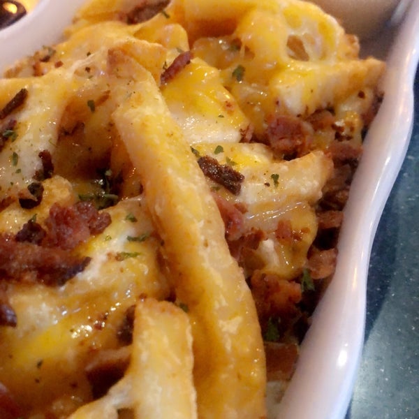 Ashburn Pub - Ashburn Village - 44110 Ashburn Shopping Plz Unit 196