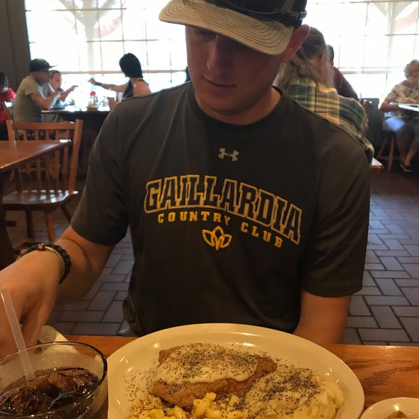 Cracker Barrel Old Country Store - 13 tips