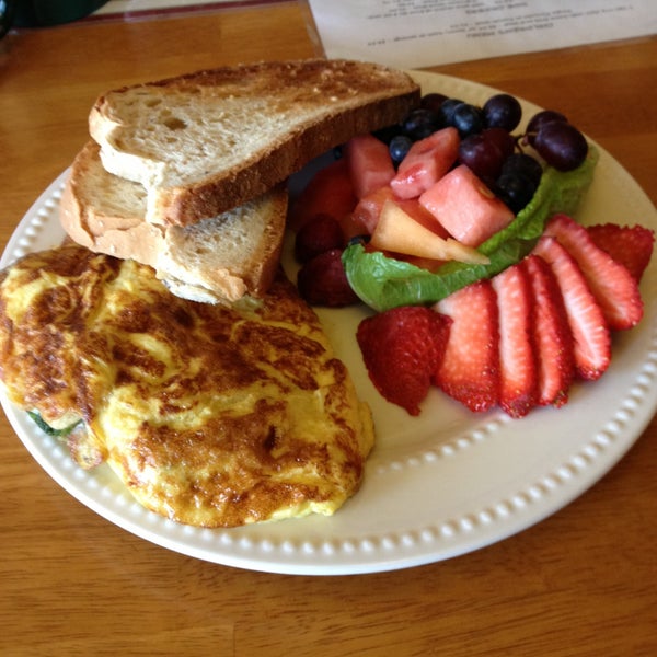 Christopher's Cafe - Breakfast Spot in Lynn