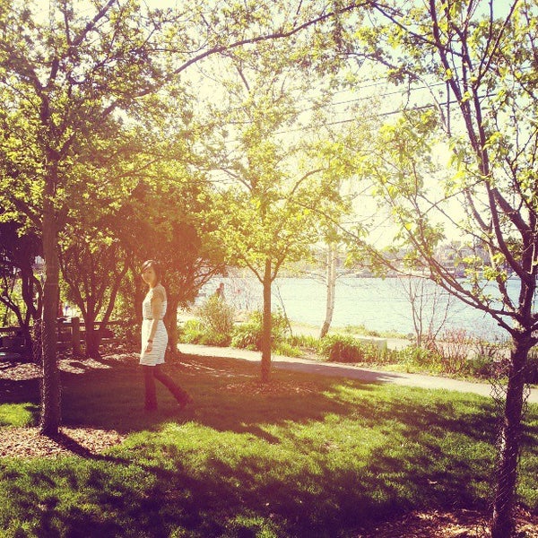 Fairview Park - Eastlake - Seattle, WA