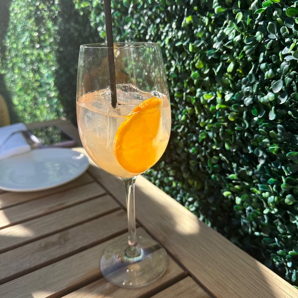 715 Restaurant - New American Restaurant