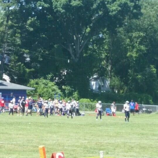 Wappingers Junior High School - Middle School in Wappingers Falls