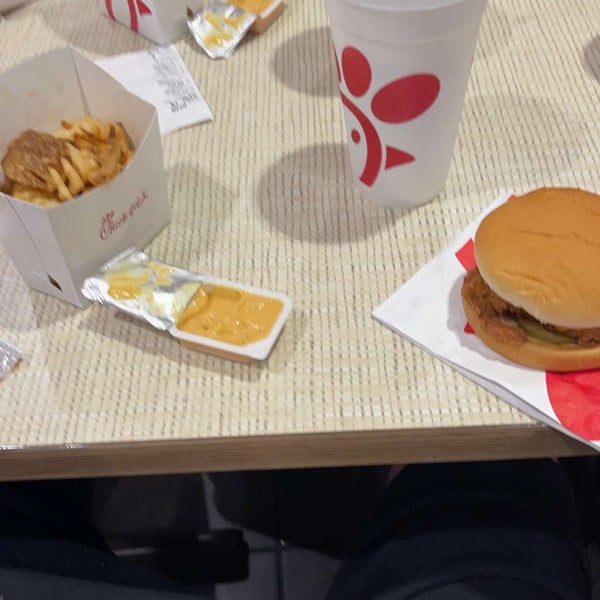 Chick-fil-A - Fast Food Restaurant in Fairfax