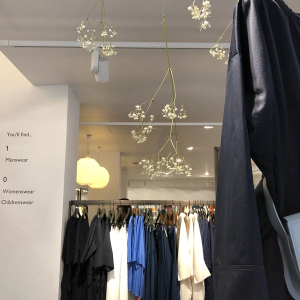 COS - Clothing Store in Norrmalm