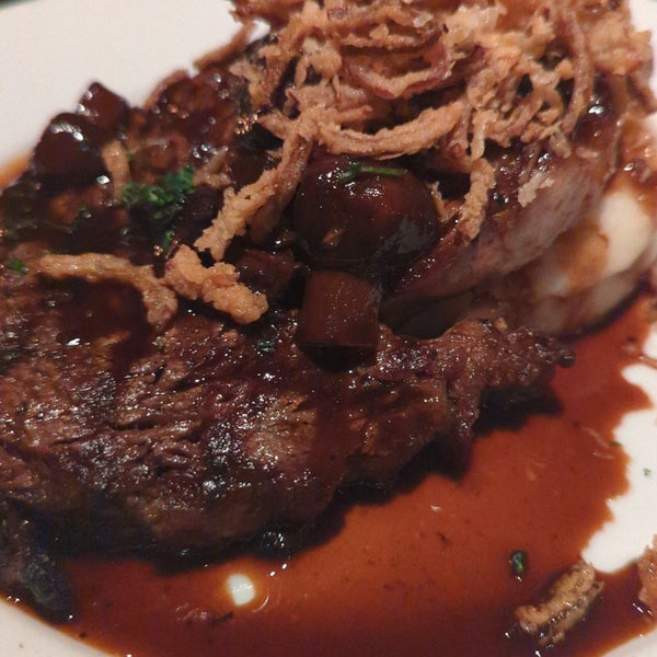 The Blacksmith Restaurant, Bar & Lounge - 211 NW Greenwood Ave