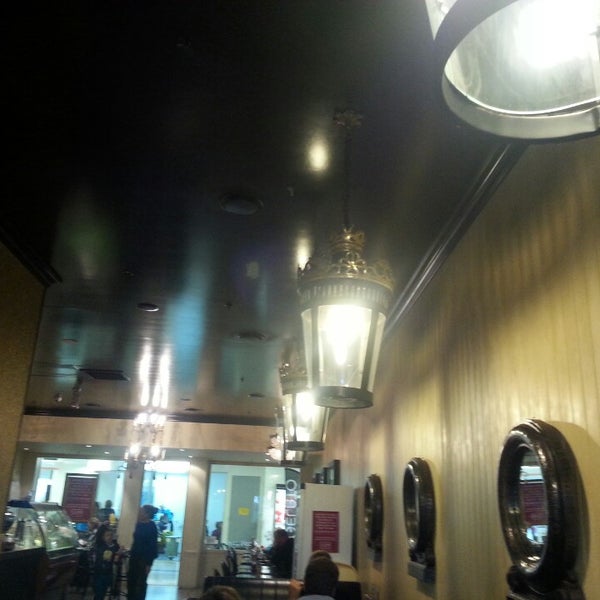 Lush Cafe - 11 Gill St.